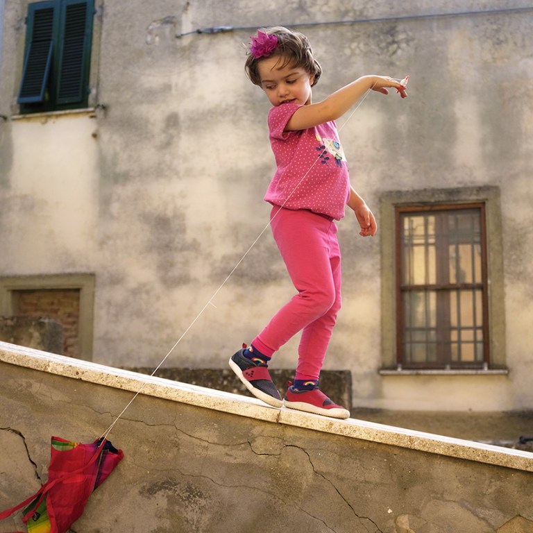 Super Easy, Fast and Fun DIY Origami Paper Kite That Really Flies ...